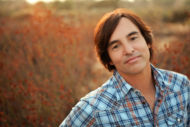 Keni Thomas - Singer/Songwriter | MARIO BARBERIO PHOTOGRAPHY